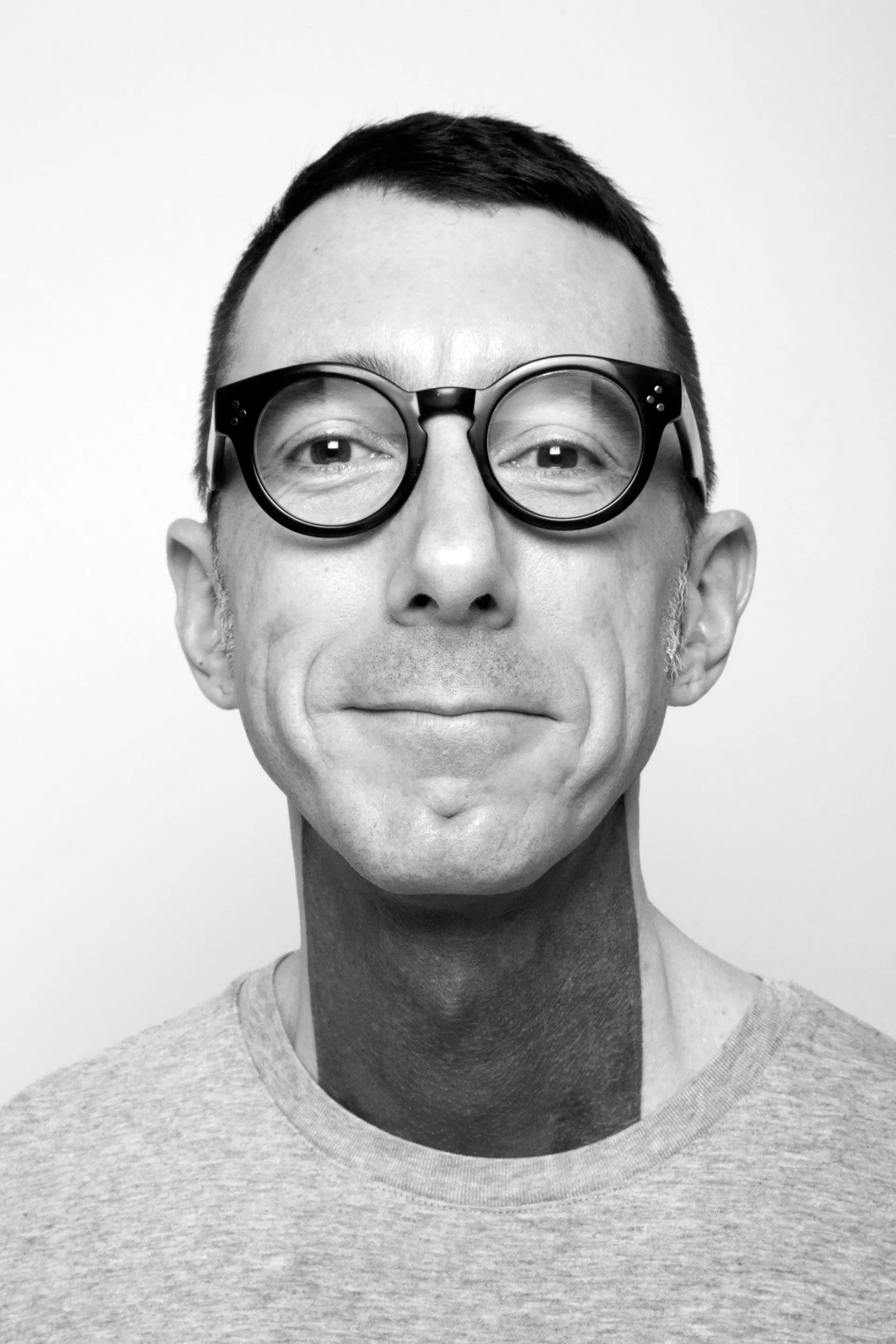 Mastering Light: Ethan Hill’s Visionary Approach to Portrait Photograp ...